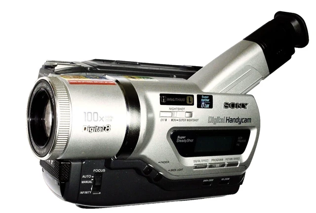 SONY DIGITAL8 CAMCORDER DCR-TR8000E mit Video8- u. Hi8-Funktion vom ...