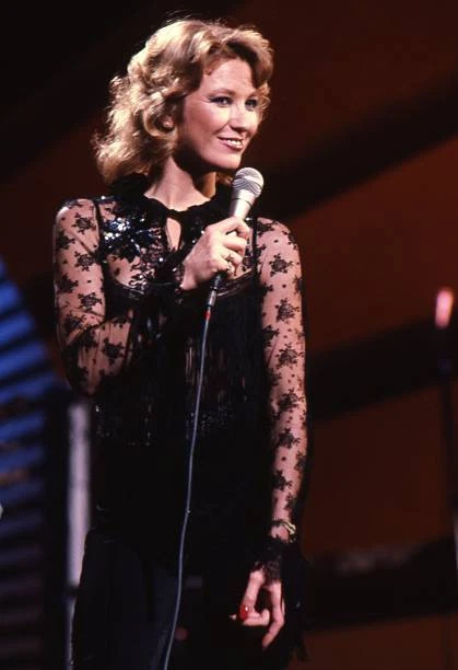 COUNTRY SINGER TANYA Tucker performs onstage in circa 1984 in LA Old ...