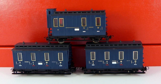 3 X EGGER BAHN or JOUEF HOe / OO9 BLUE CLERESTORY ROOF COACHES INC PASS ...