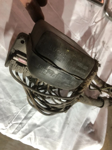 LUCAS CONTROL BOX voltage regulator - 12 Volt BF95? £60.00 - PicClick UK