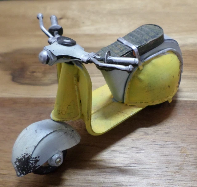 TIN MOTOR CYCLE~CRUDELY MADE~PHILIPPINES TOURIST PIECE ??~11 cm long $9 ...