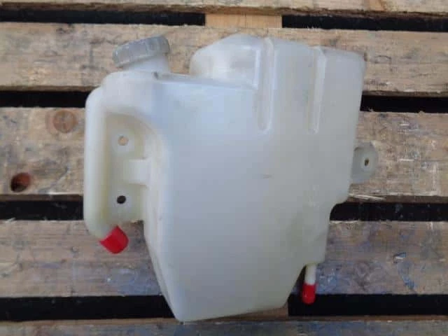MITSUBISHI FUSO CANTER 2005 PA-FE82DE Coolant Tank ME402056 [Used ...