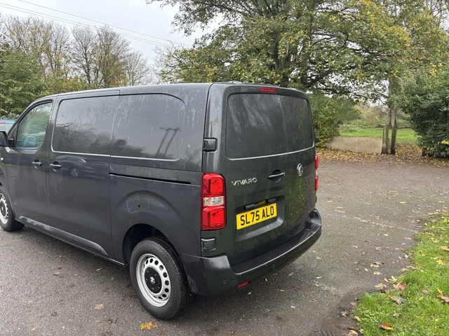 SALVAGE DAMAGE 2025 (75) Vauxhall Vivaro 1.5 £13,000.00 - PicClick UK