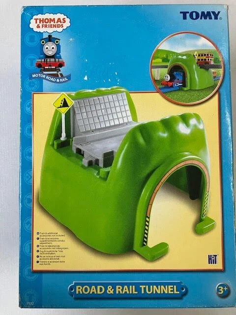 THOMAS THE TANK Engine Thomas & Friends Motor Road & Rail Tunnel Tomy £ ...