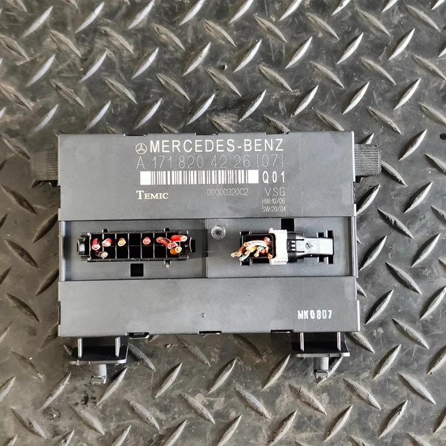 2007 MERCEDES SLK R171 Convertible Roof Control Module A1718204226 £59. ...