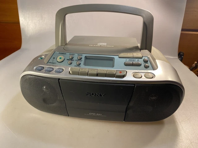 SONY CD-R/RW PLAYBACK Boombox AM/FM Radio, Cassette / Cd Player, Model ...