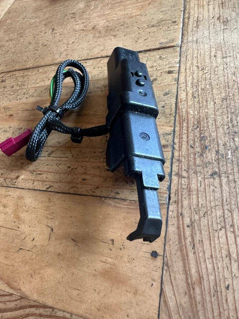 MERCEDES CLK W208 Convertible Folding Roof Limit Switch.. A2088202310 ...