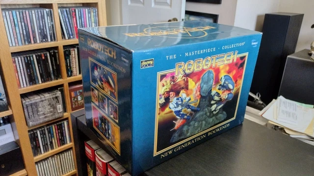 TOYNAMI ROBOTECH MASTERPIECE New Generation Bookends Macross £181.15 ...