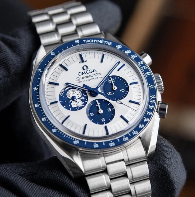 OMEGA SPEEDMASTER MOONWATCH Silver Snoopy Award 50th Anniversary - New ...