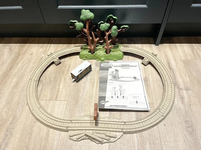 THOMAS & FRIENDS - Trackmaster - Set Thomas Toby at Whistling Woods ...