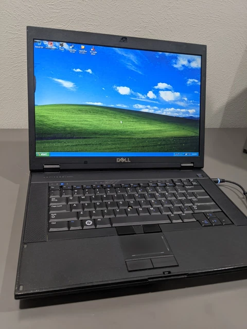 15.4& DELL E5500 Laptop Vintage Windows XP 2.0ghz 4gb 250gb WIFI $100. ...