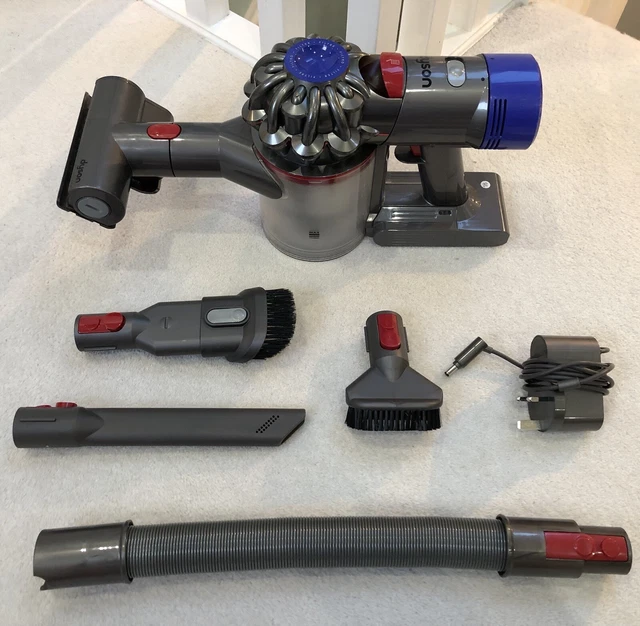 DYSON V8 CAR Vac Cordless Vacuum Cleaner With Tools CLEANED & NEW ...