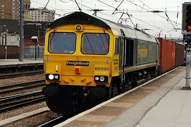 C3 6X4 GLOSSY Photo Freightliner Class 66 66592 @ Doncaster £1.00 ...
