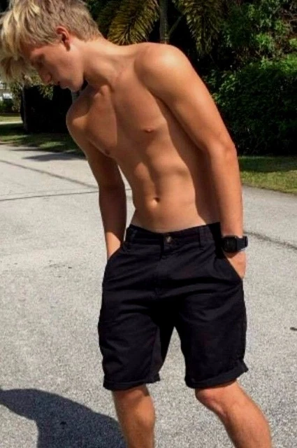 Shirtless Male Muscular Swimmers Build Blond Dude Hunk Photo 4x6 C1621