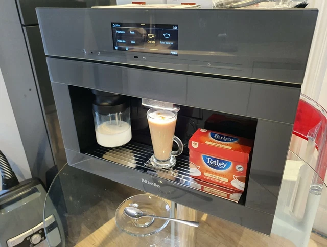MIELE CVA7845 BUILT-IN Coffee Machine| Cup Sensor AutoClean - Plumbed ...