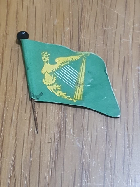 WW1 IRISH SOLDIERS Ireland Flag Day Fundraising Pin Badge (RD3) £10.00 ...