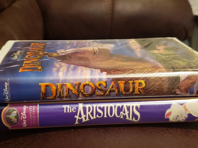 DISNEY'S ARISTOCRATS AND Dinosaur VHS Movies in Clam Shell Cases $12.00 ...