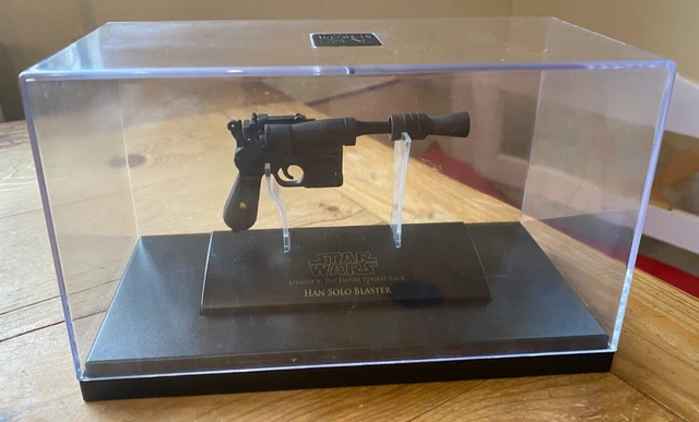 STAR WARS MASTER Replicas Han Solo Blaster 1: .33 Scale £49.99 ...