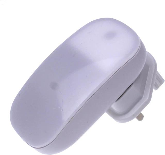 AUTOMATIC LED NIGHT Light Plug for Nursery and Stairs - 2 Year Warranty ...