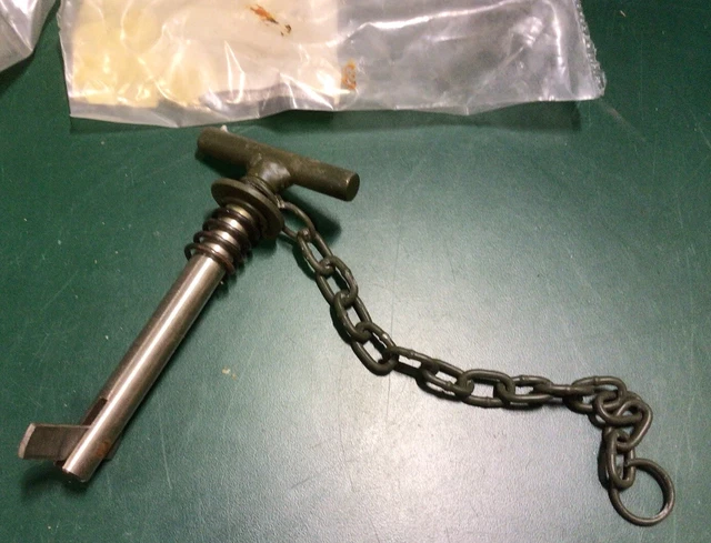 BRITISH ARMY METAL Locking Pin And Chain Sankey Trailer Leg Unissued ...