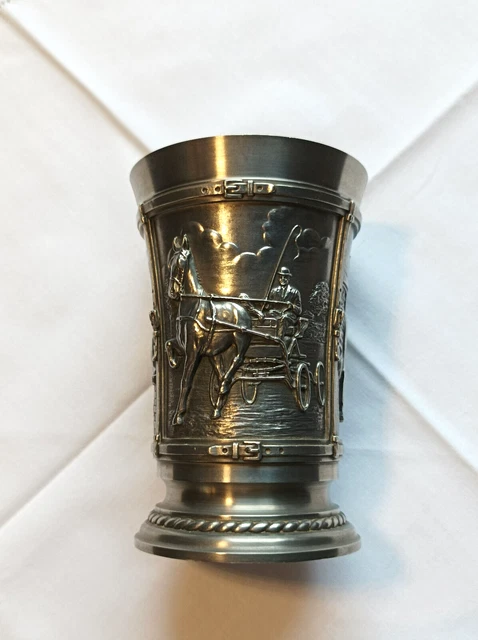 SCHÖNER ZINN-BECHER REITER-MOTIVE Pferde 11,5 cm 264 Gramm SKS Zinn 95 ...
