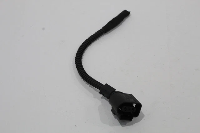 AUDI Q2 81A 3 Pin Wiring Connector and Short Length of Wire 8K0973703 ...