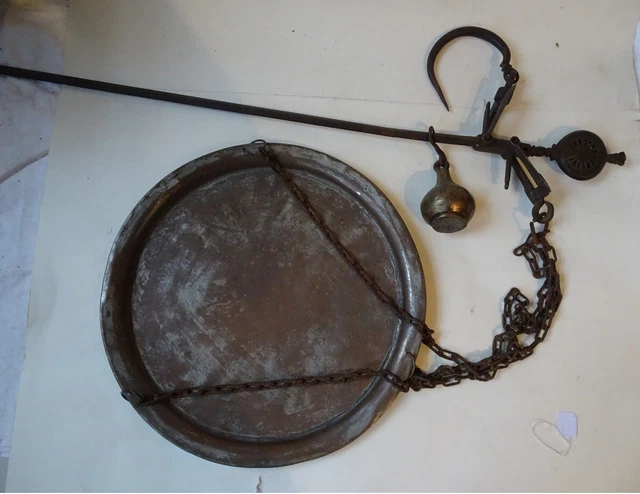 ANTIKE UNGLEICHARMIGE BALKENWAAGE, Tellerwaage aus Metall EUR 20,00 ...