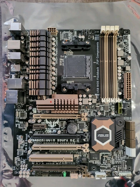 ASUS SABERTOOTH 990FX R2.0 AM3+ Motherboard DDR3 With Backplate £36.00 ...