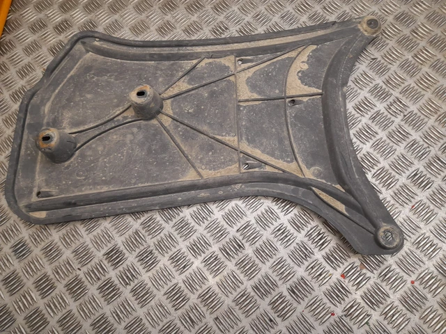 AUDI A4 B8 2,0 TDI Unterbodenverkleidung Unterfahrschutz 8K0825219 EUR ...