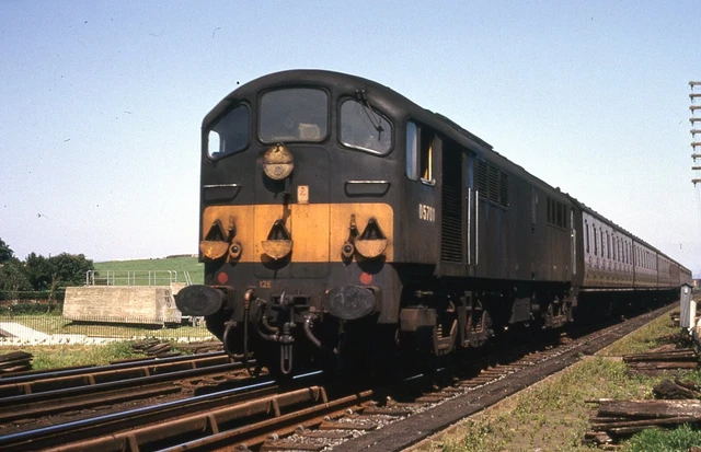 COLOUR RAIL SLIDE, DE2009, Class 28, D5718, green livery, Faringdon Jcn ...