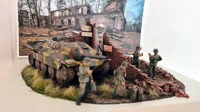1/35 HETZER PANZER Diorama Jagdpanzer 38 auf Wandregal gebaut mit ...