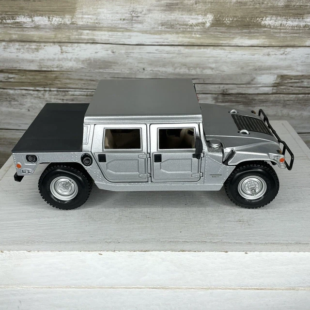 MAISTO HUMMER HARD Top 4x4 1:18 Scale Diecast Model Truck Military ...