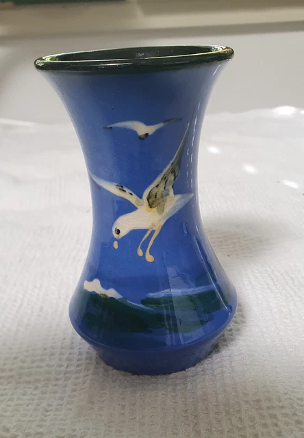 ANTIQUE VINTAGE DAISON Art Pottery Torquay Seagull Vase Superb ...