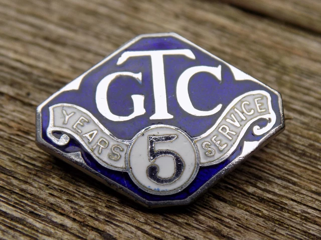 VINTAGE C.WW2 GTC GIRLS TRAINING CORPS '5 YEARS SERVICE' Enamel Pin ...