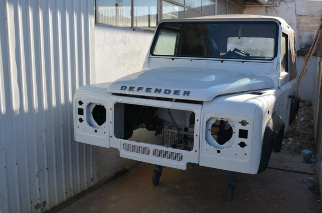 LAND ROVER DEFENDER Puma TDCI Body Shell NEW TAKE OFF £8,500.00 ...