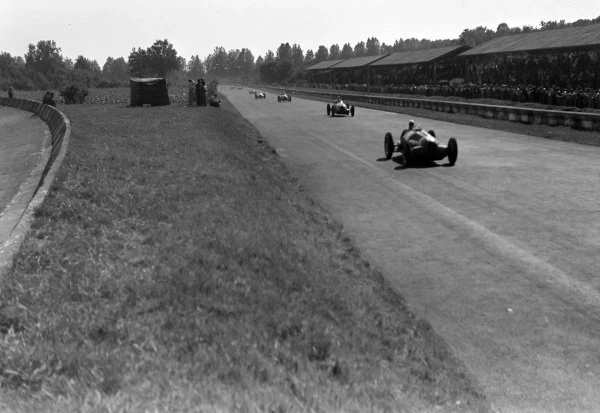 CLEMENTE BIONDETTI, ALFA Romeo Tipo 312 1938 Motor Racing Old Photo 3 £ ...