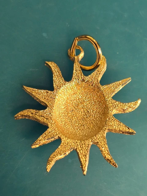 VINTAGE NEW OLD Stock Egyptian Pharaonic Gold Tone Sun Necklace Pendant ...