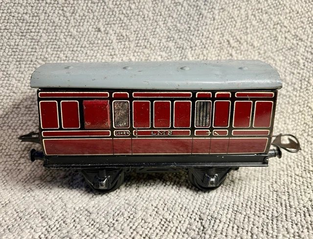 HORNBY 0 GAUGE No.31 BR Passenger Brake Coach Rolling Stock No Box. £4. ...