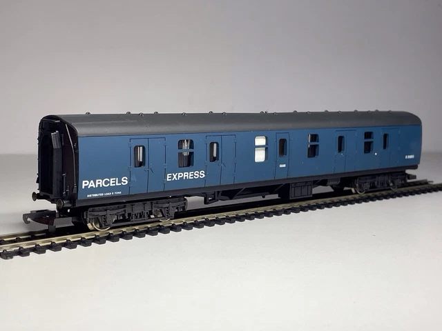 LIMA 305341 BR Mk1 Full Brake / Parcels Express Coach in Blue B80855 ...