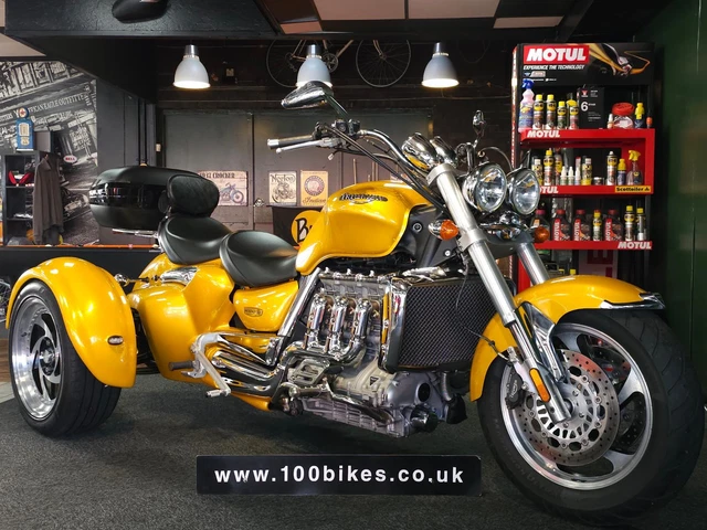 2008 TRIUMPH GRINNALL R3T ROCKET 2300cc TRIKE 8,000 MILES £14,995.00 ...
