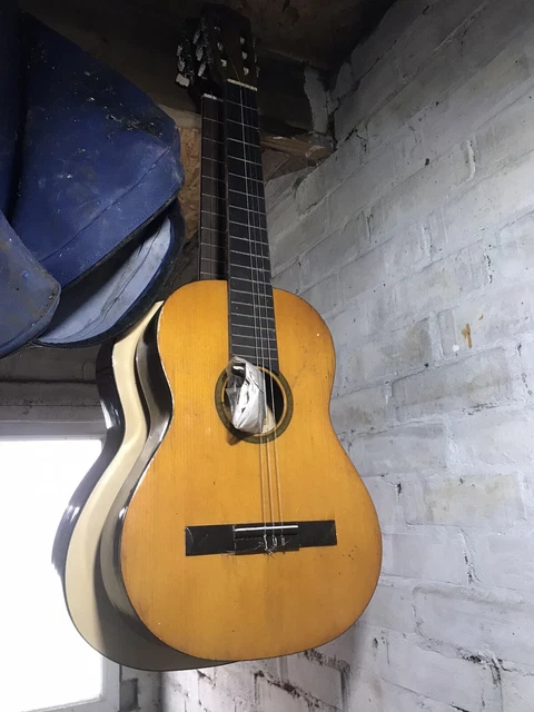 HOKADA ACOUSTIC GUITAR, 34 ", made in Romania no. 3167. With Bag. £30. ...