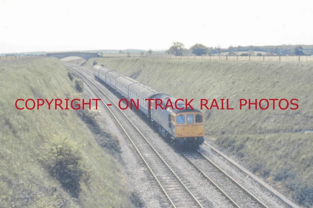 UK RAILWAY PHOTOGRAPH Of Class 33 33208. Rm33-587 £1.70 - PicClick UK