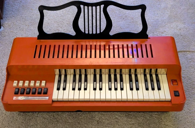 VINTAGE MAGNUS TABLETOP Electric Chord Organ, Fully Working £35.00 ...