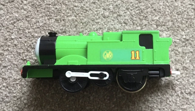 THOMAS THE TANK engine trackmaster Oliver And Carriages Rare £68.00 ...
