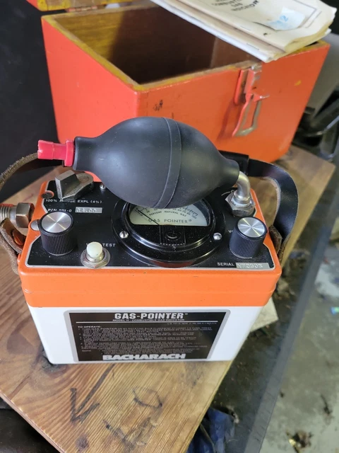 VTG BACHARACH GAS POINTER Type H Combustible Gas Leak Detector w/hard ...