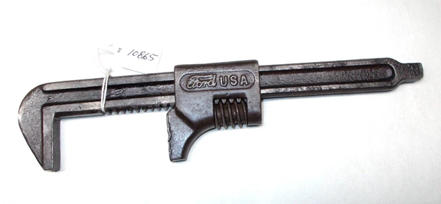 FORD SCRIPT VINTAGE Automobile Adjustable Wrench, Opens to 2-5/8", Made ...