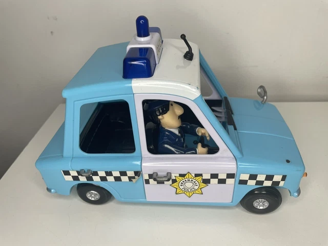 POSTMAN PAT POST Office, Mrs Goggins, Pat 1 Van & Police Car PC Selby £ ...
