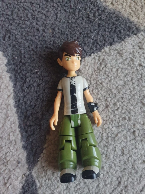 BEN 10 OMNIVERSE Ben Tennyson 4" Action Figure Alien Cartoon Network ...