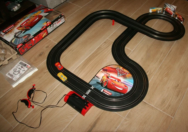 DISNEY PIXAR CARS 3 Lightning McQueen RC IR Carrera Remote Control Race ...