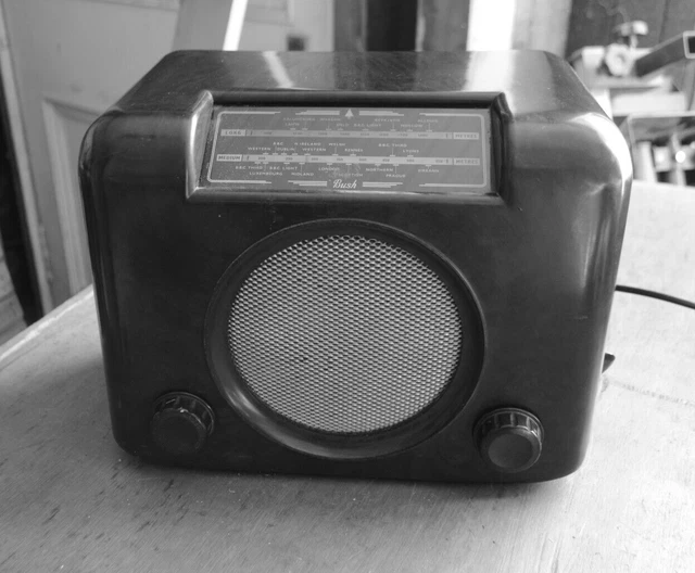 1950'S BUSH DAC 90A VINTAGE BAKELITE VALVE RADIO + cable in working ...